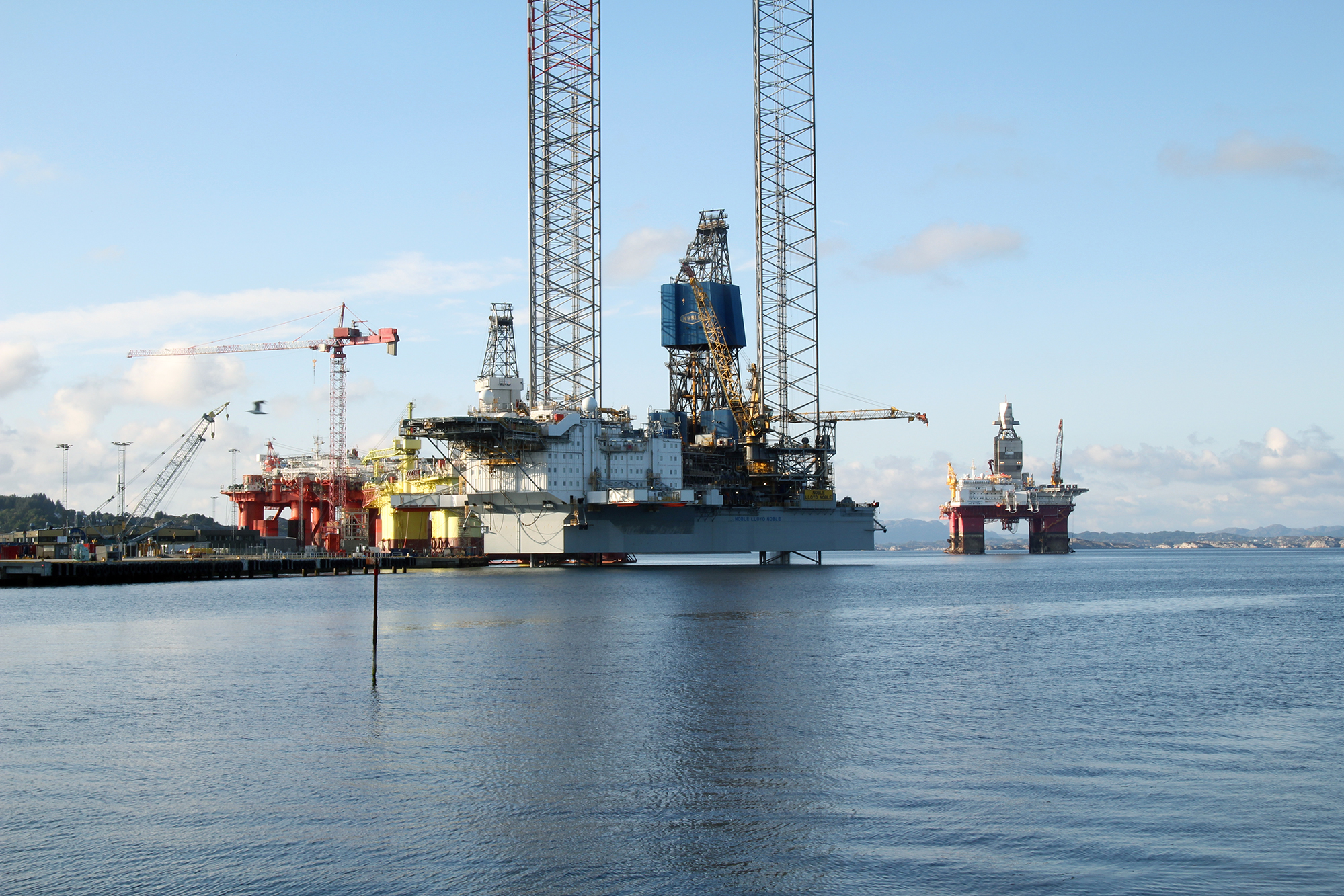 Sluker Noble Lloyd Noble og fire andre rigger for 375 millioner dollar ...